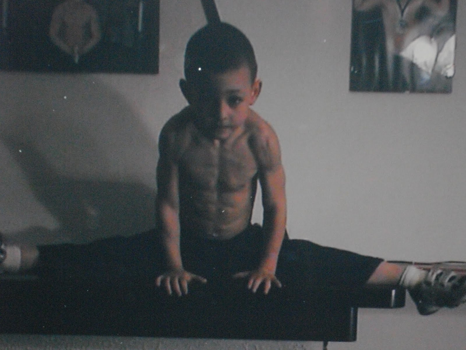 Giuliano Stroe: Giuliano up the fire place , Italy