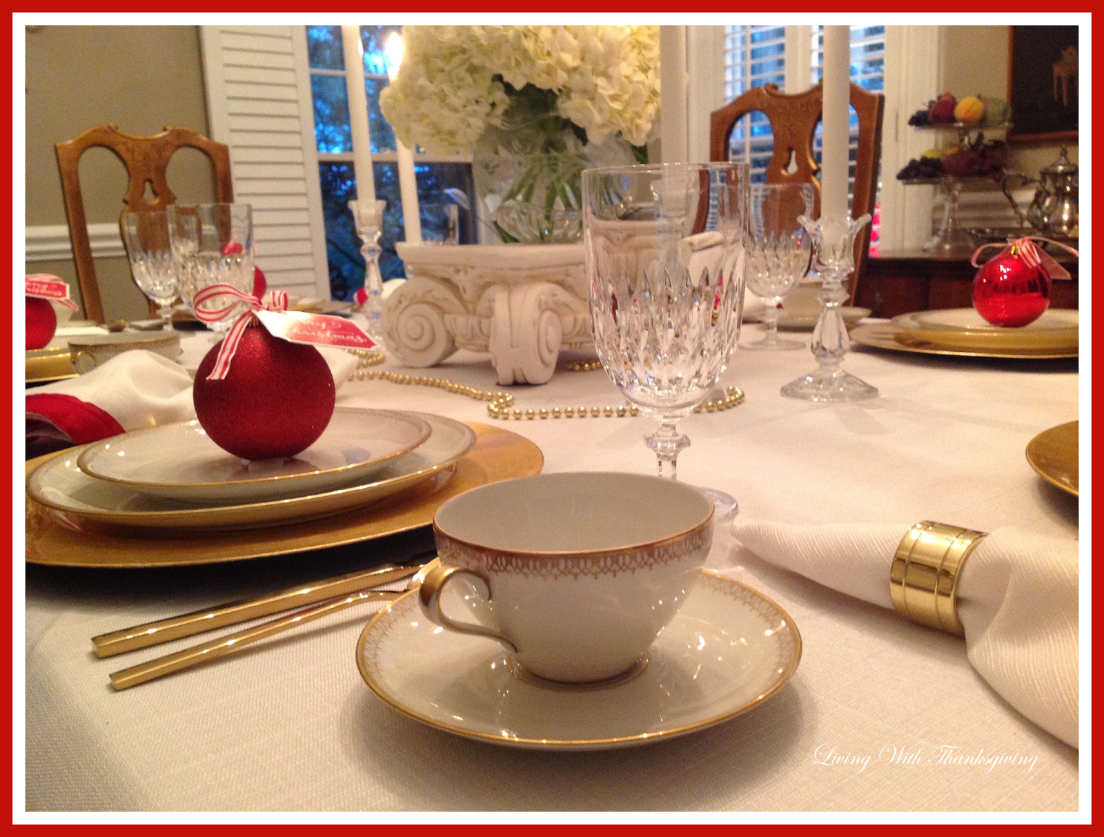 A Candlelight Christmas Dinner - Living With Thanksgiving