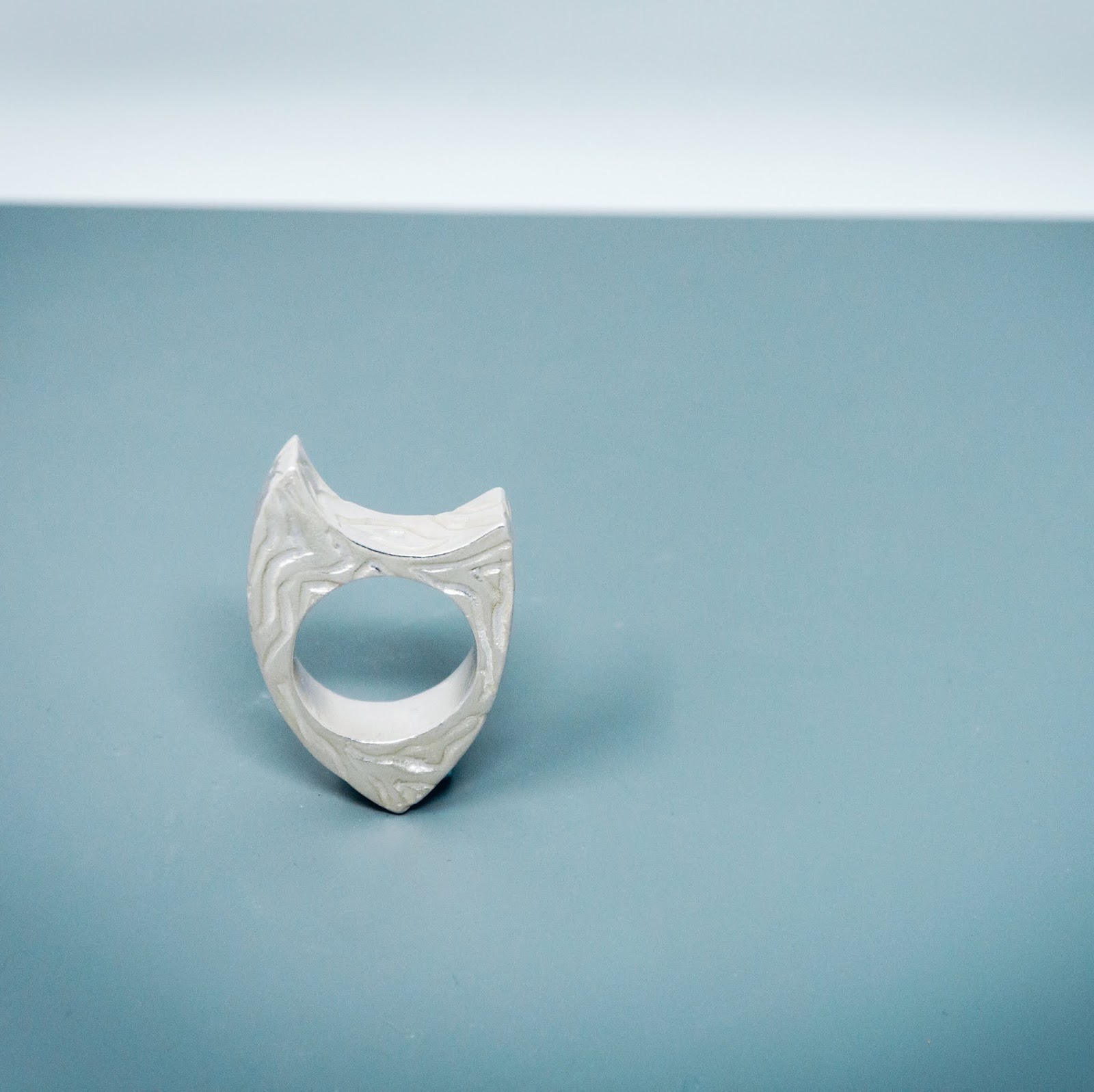 Making a hollow form silver clay ring