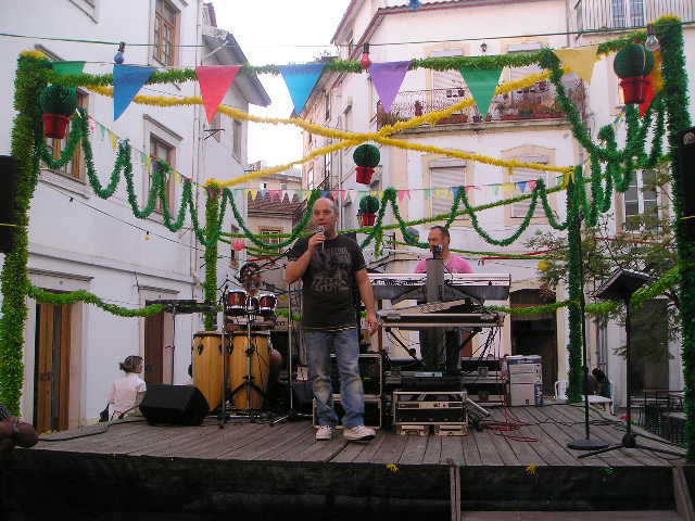 "In"dependente de Coimbra a Penacova.: Mar & Samba nas Fogueiras de São ...