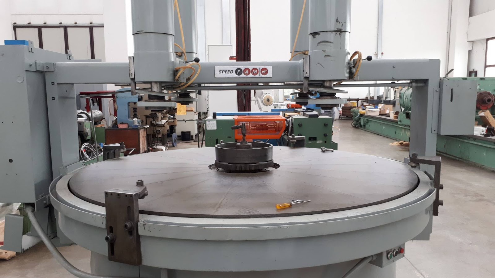 Mimu macchine utensili machine tools werkzeugmaschinen