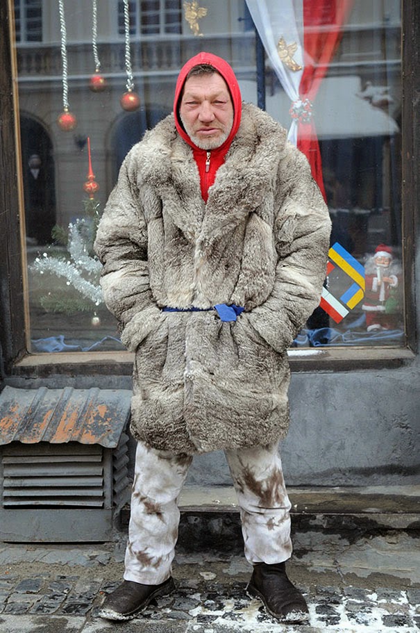 Print and blue: Homeless chic