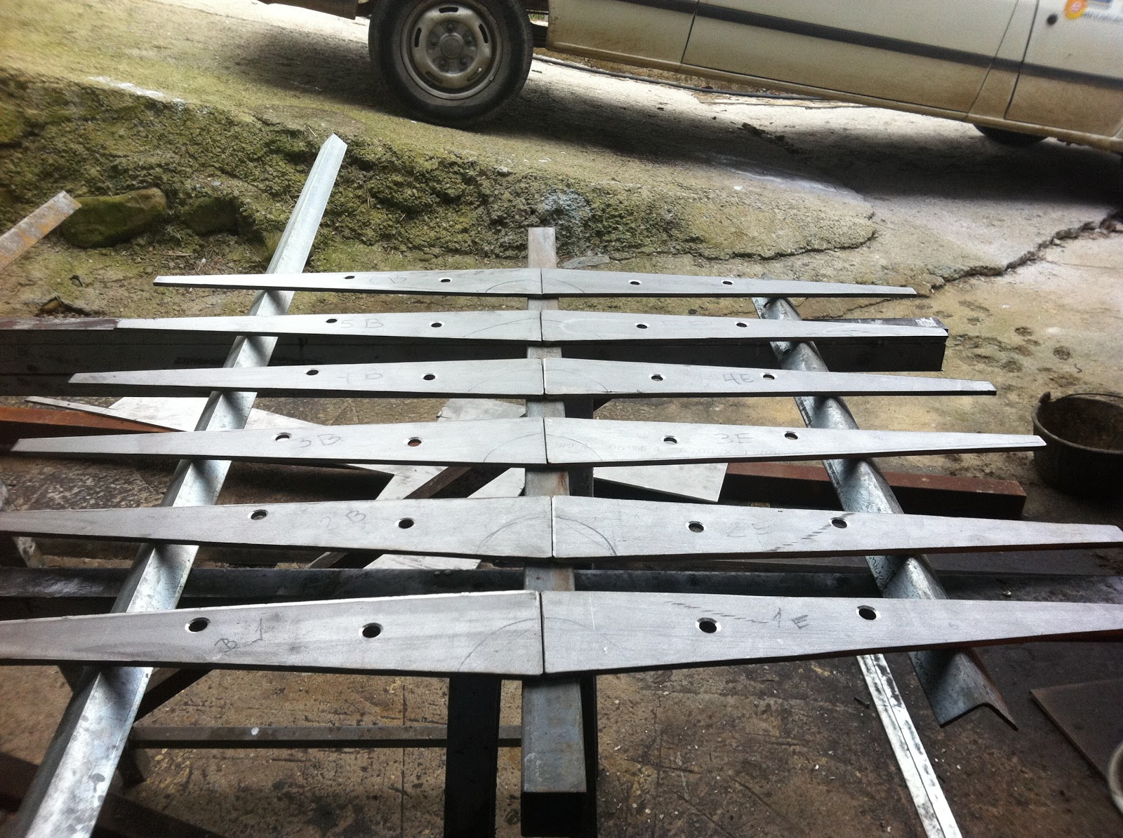 VELERO SORTILEGE : (7º) FABRICACION DEL QUILLOTE