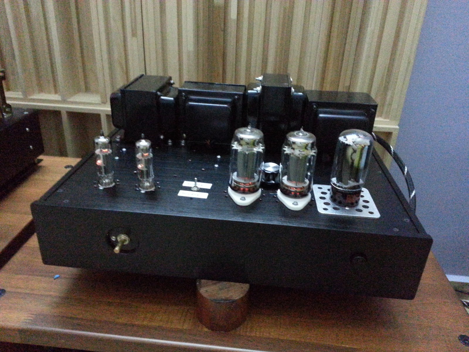 J&K Audio Design: Telefunken Integrated Amplifier