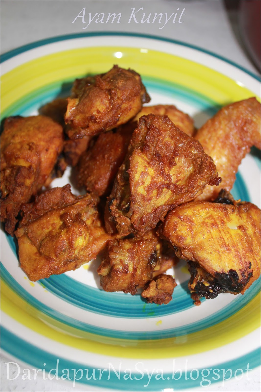 Dari Dapur NaSya: Ayam kunyit