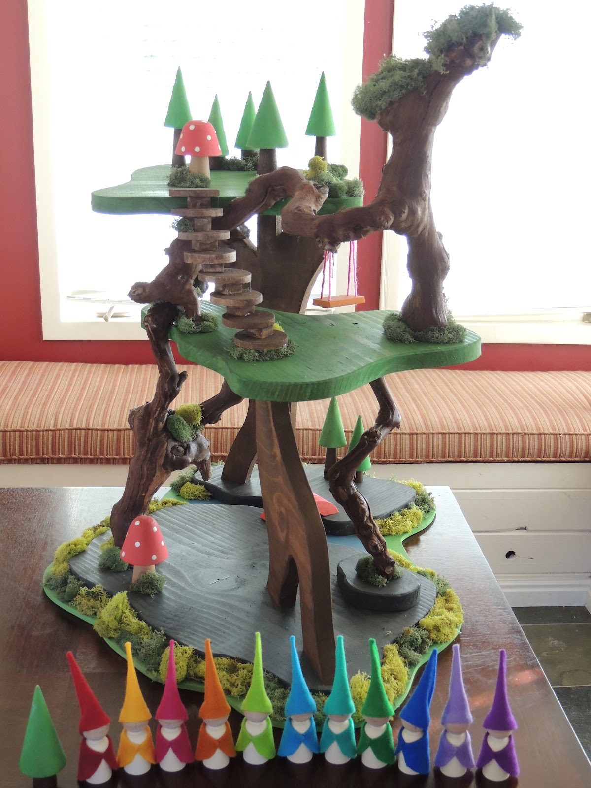 StitchStashDiva: My Daughter's Gnome Home!!!