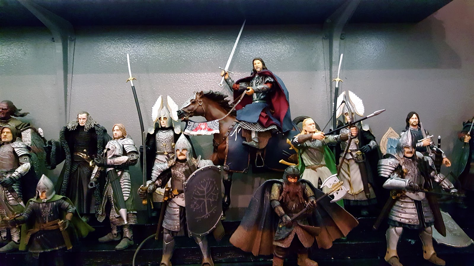 The Outer Heaven: The Lord of the Rings Display