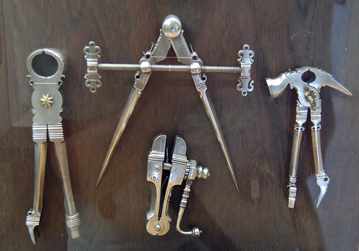 Multi Tool, Nuremberg 1580[880x1449] : r/ArtefactPorn