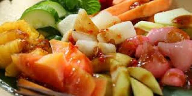 Resep Cara Membuat Rujak Buah yang Nikmat dan Segar - WARTA SEHATI