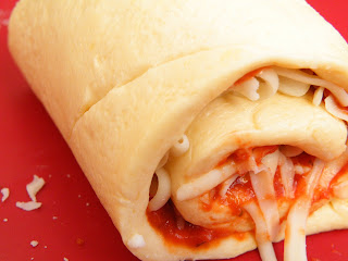 Vittles and Bits: Pepperoni Pizza Crescent Rolls