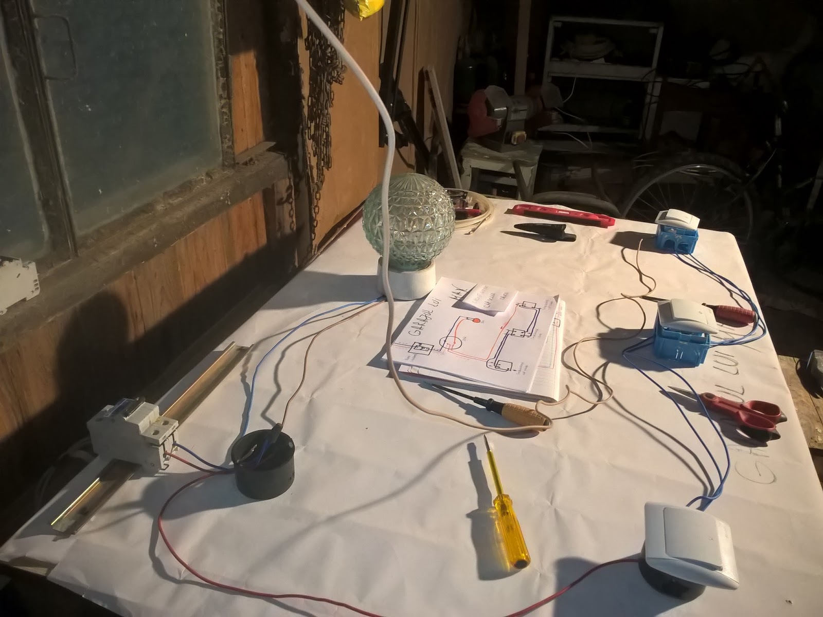 Electricitate generala: Cap scara cruce (schema circuit electric)