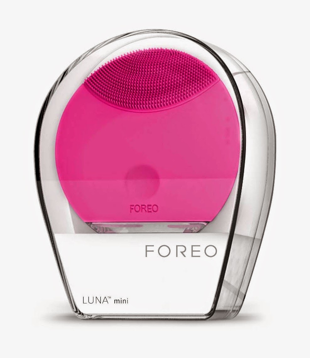 Beauti Frenzy: Review:: máy rửa mặt Foreo Luna Mini