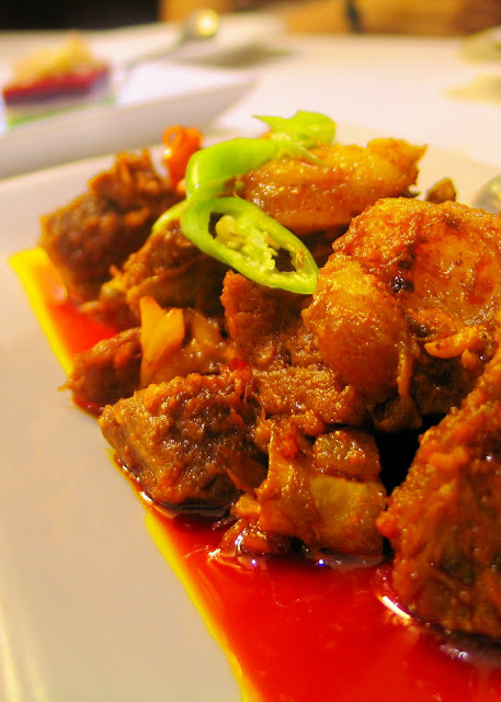 Food Notebook: Yellow Orange Adobo and Hybrid Dessert at XO 46