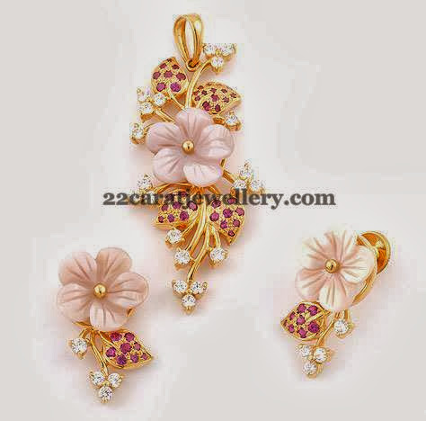 ANS Simple Floral Locket - Jewellery Designs