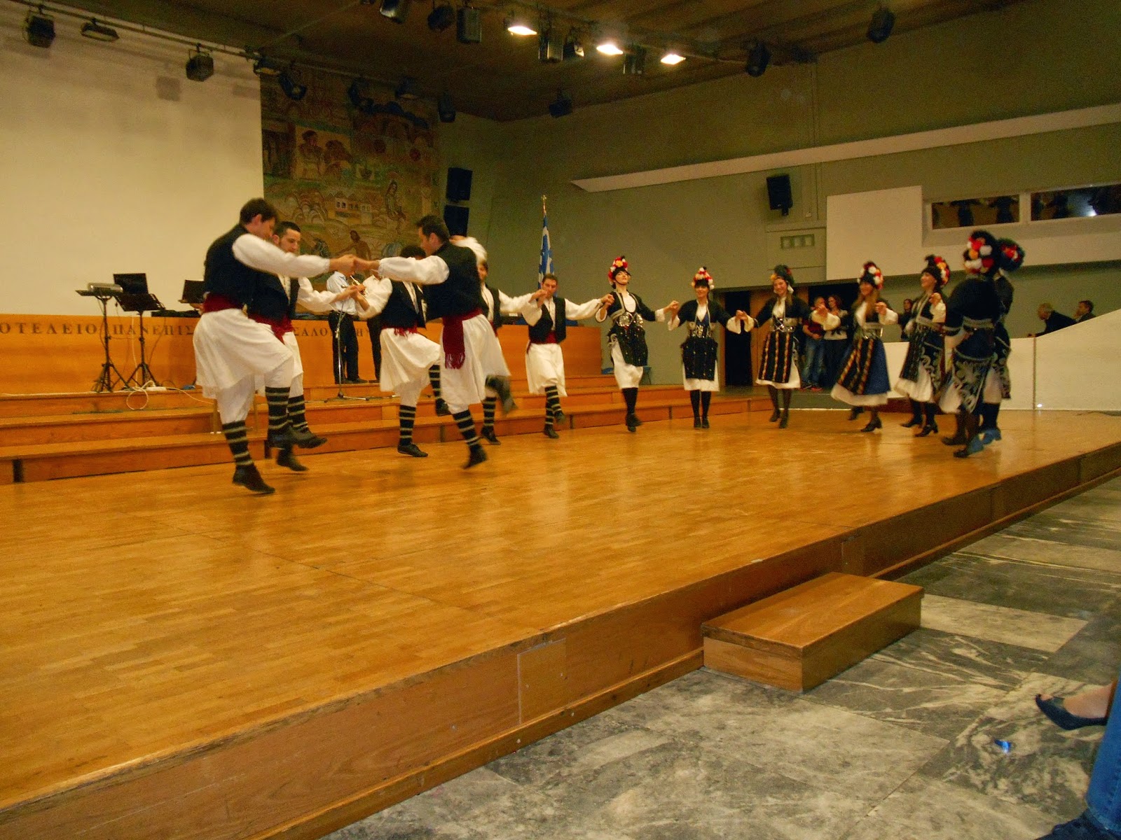 Ν ι κ ό λ α ο ς Β α β ρ ί τ σ α ς: ΓΥΜΝΑΣΤΙΚΗ ΑΚΑΔΗΜΙΑ -ΤΕΦΑΑ
