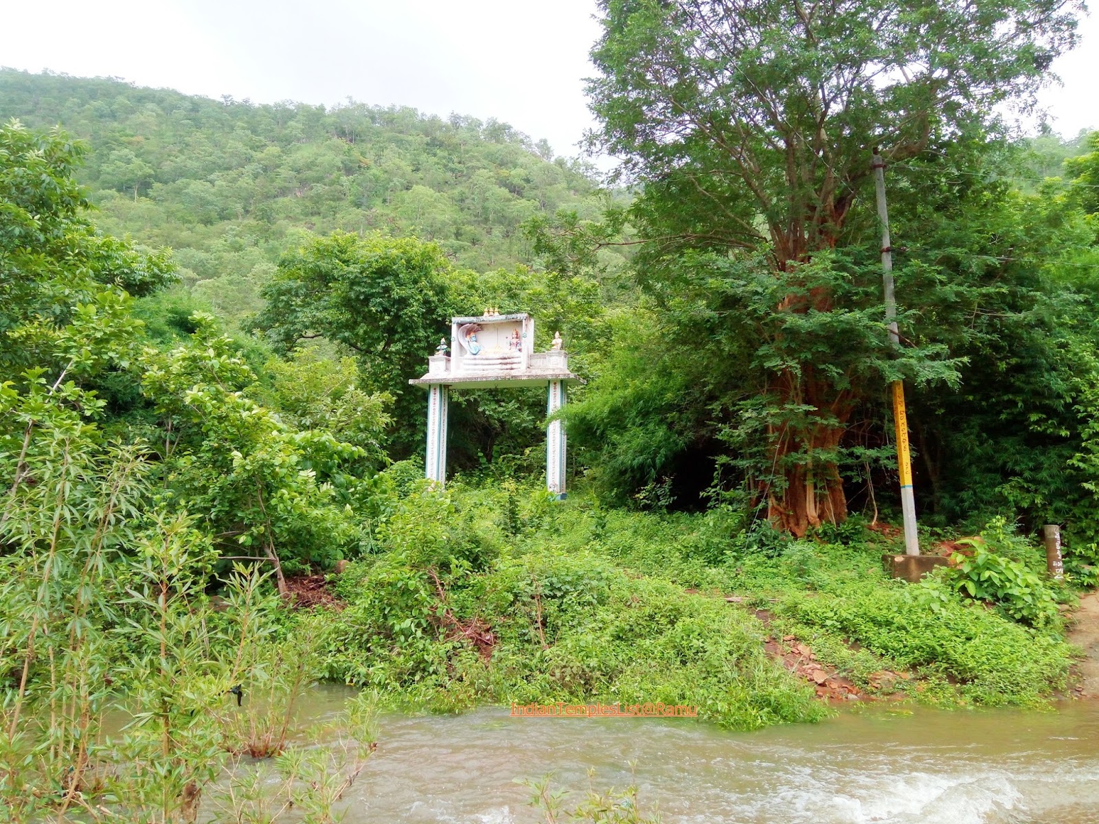 Nemaligundam Ranganayaka Swamy Temple - Rangaswamy Gundam Waterfalls ...