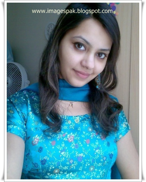 PAKISTAN IMAGES: KARACHI GIRLS