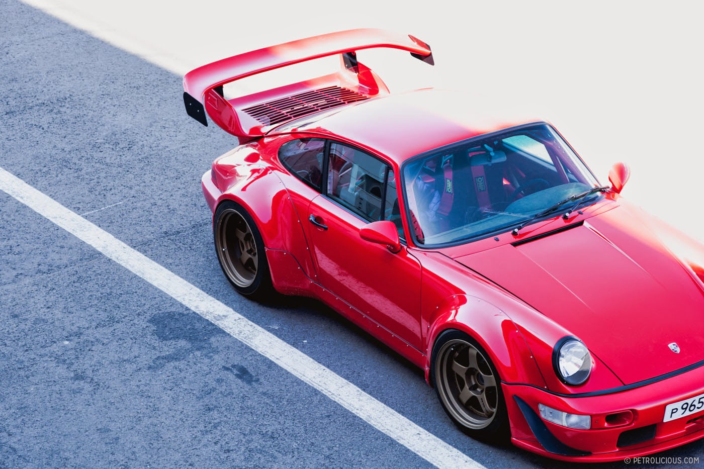 STANCE TRANSLATOR: RWB Porsche 911 как образец современного безумия.