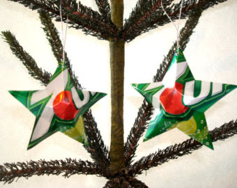 How to Recycle: Recycled Christmas Star Decorations