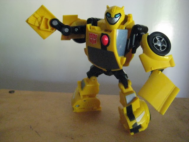 ChCse's blog: Toy Review: Transformers Animated Activator Bumblebee
