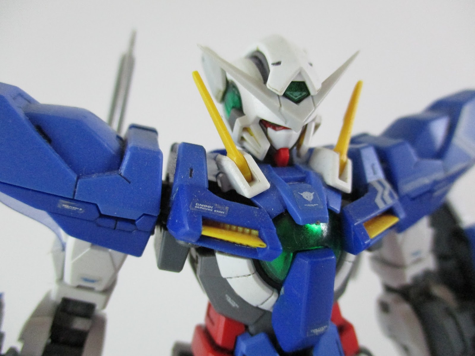 Lightning Quantum's Base: RG 1/144 Gundam Exia Gallery
