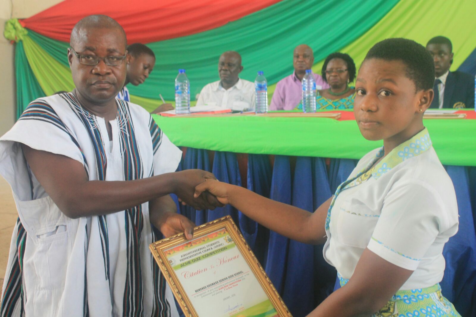 Prof. Quarm honours 2016 ACME QUIZ Ashanti Champions Konongo Odumasi ...