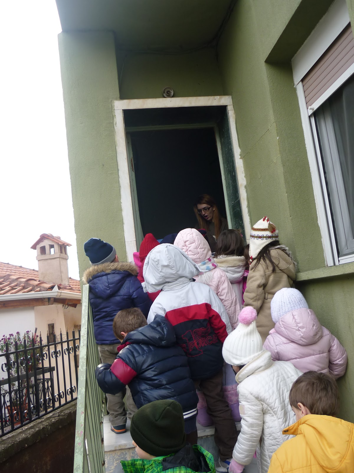 Το πιο ωραίο σχολειο είναι το Νηπιαγωγείο: ΧΡΙΣΤΟΥΓΕΝΝΑ ΣΤΟ ΝΗΠΙΑΓΩΓΕΙΟ
