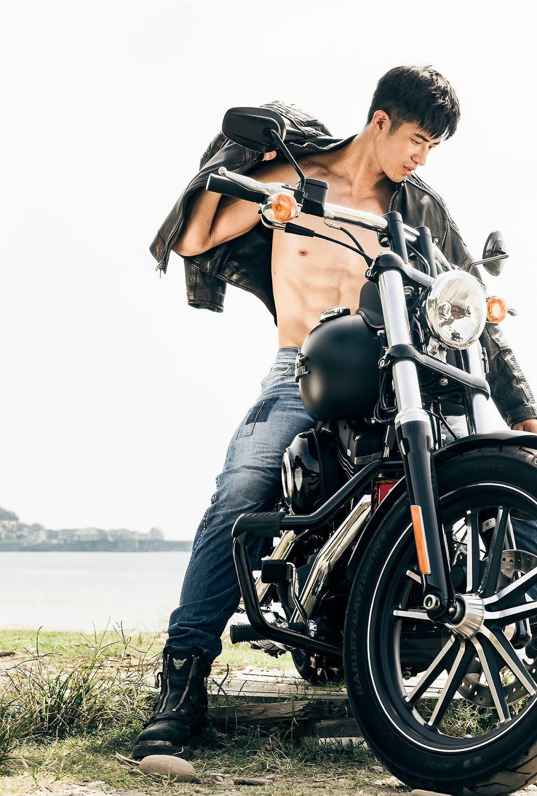 This Guy's World: Roger Lin 林宜增 by Timothy Yan