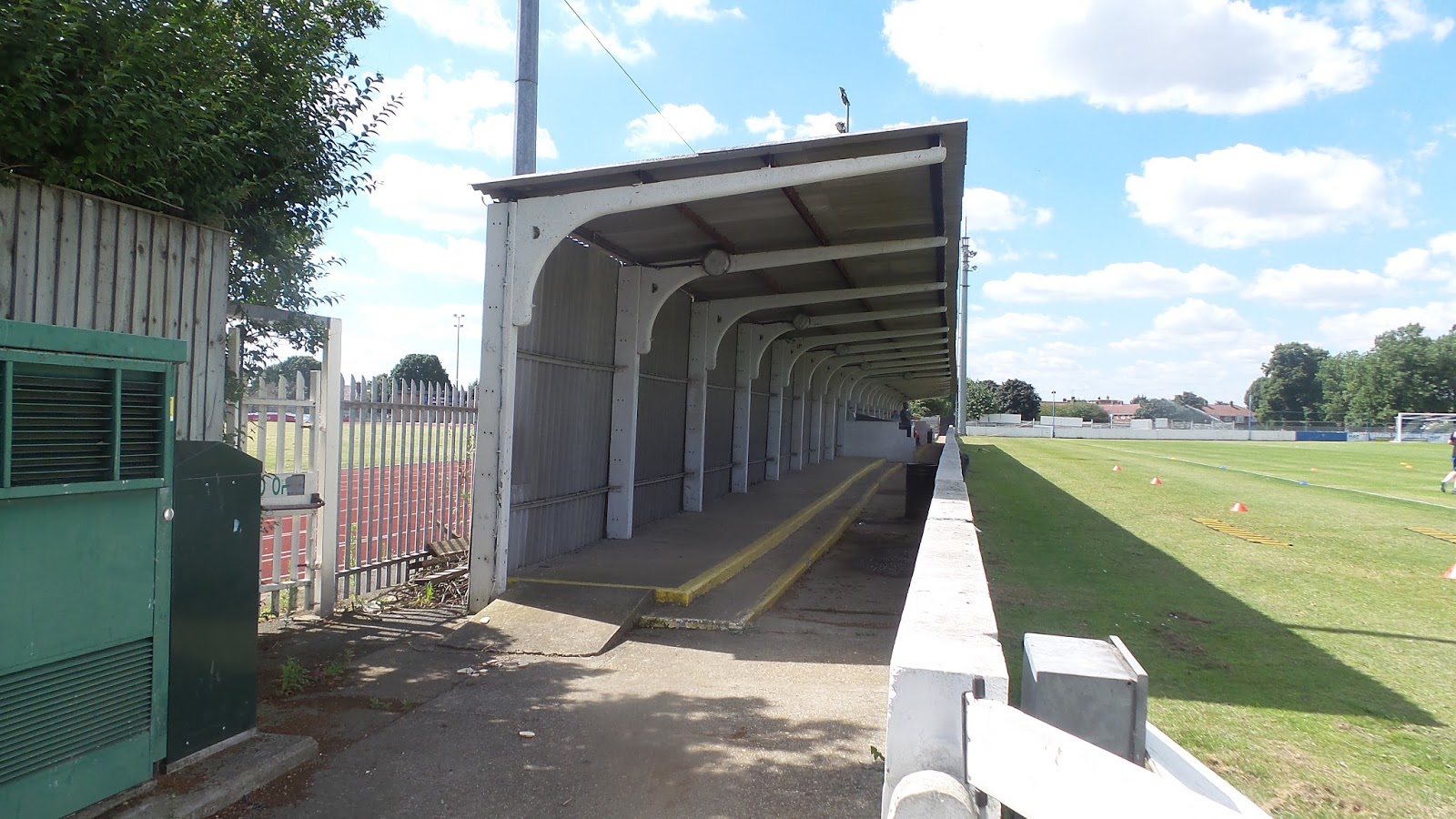 The Wycombe Wanderer: Barking FC - Mayesbrook Park