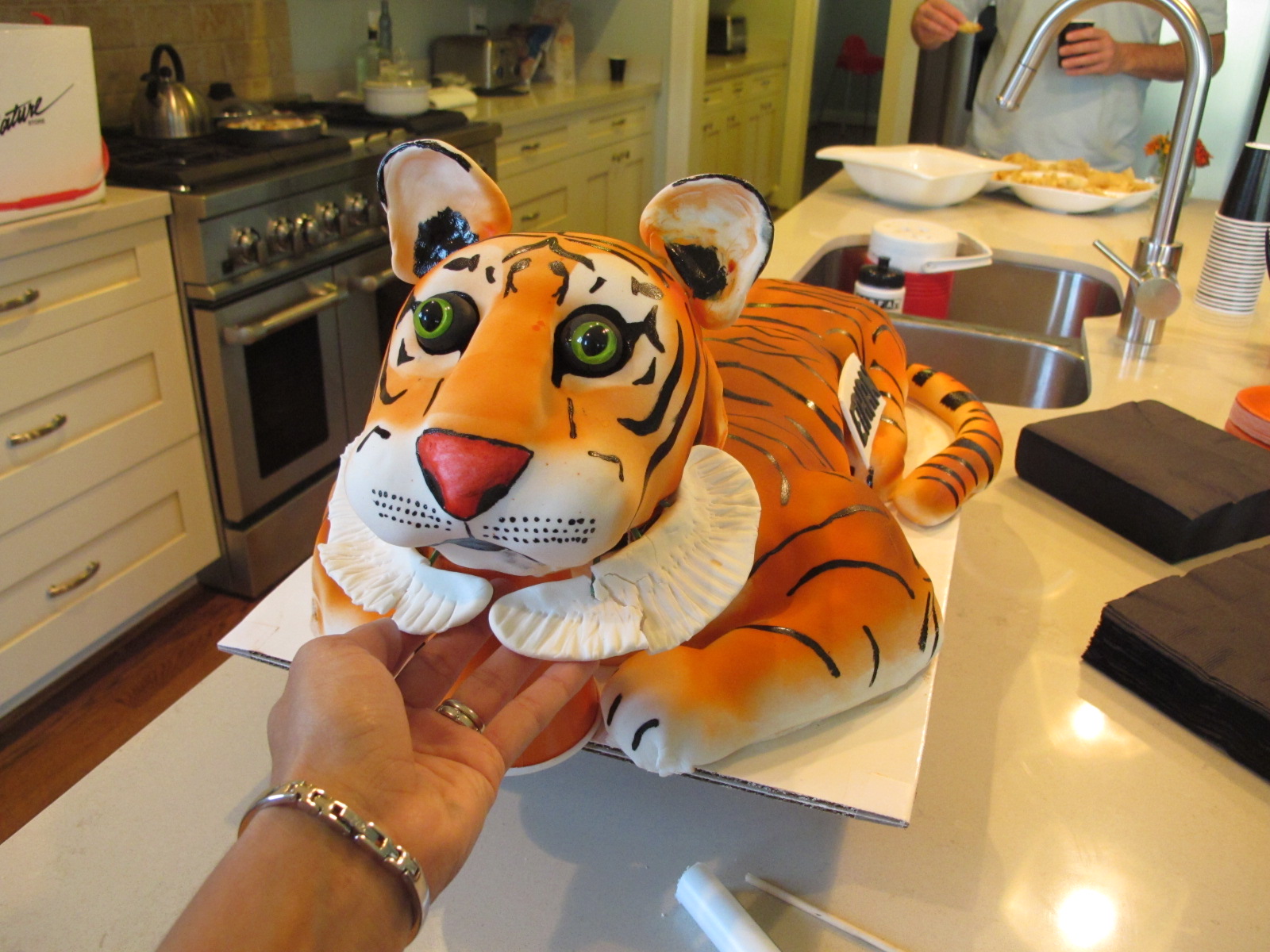 Cake Craft: Tiger Cake