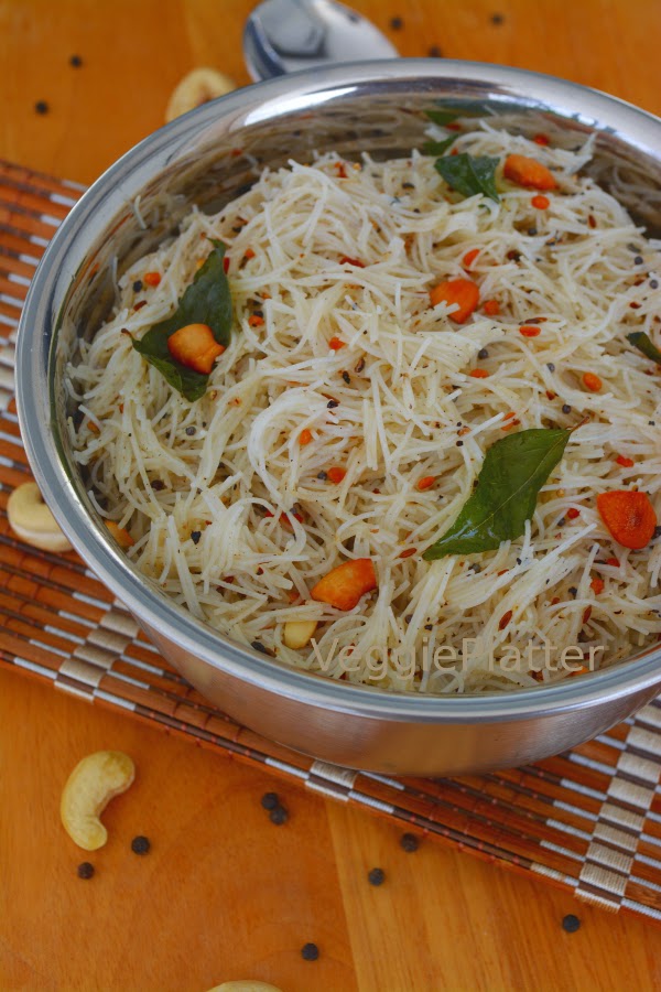 Veggie Platter: Milagu Sevai / Pepper Flavored Rice Noodles