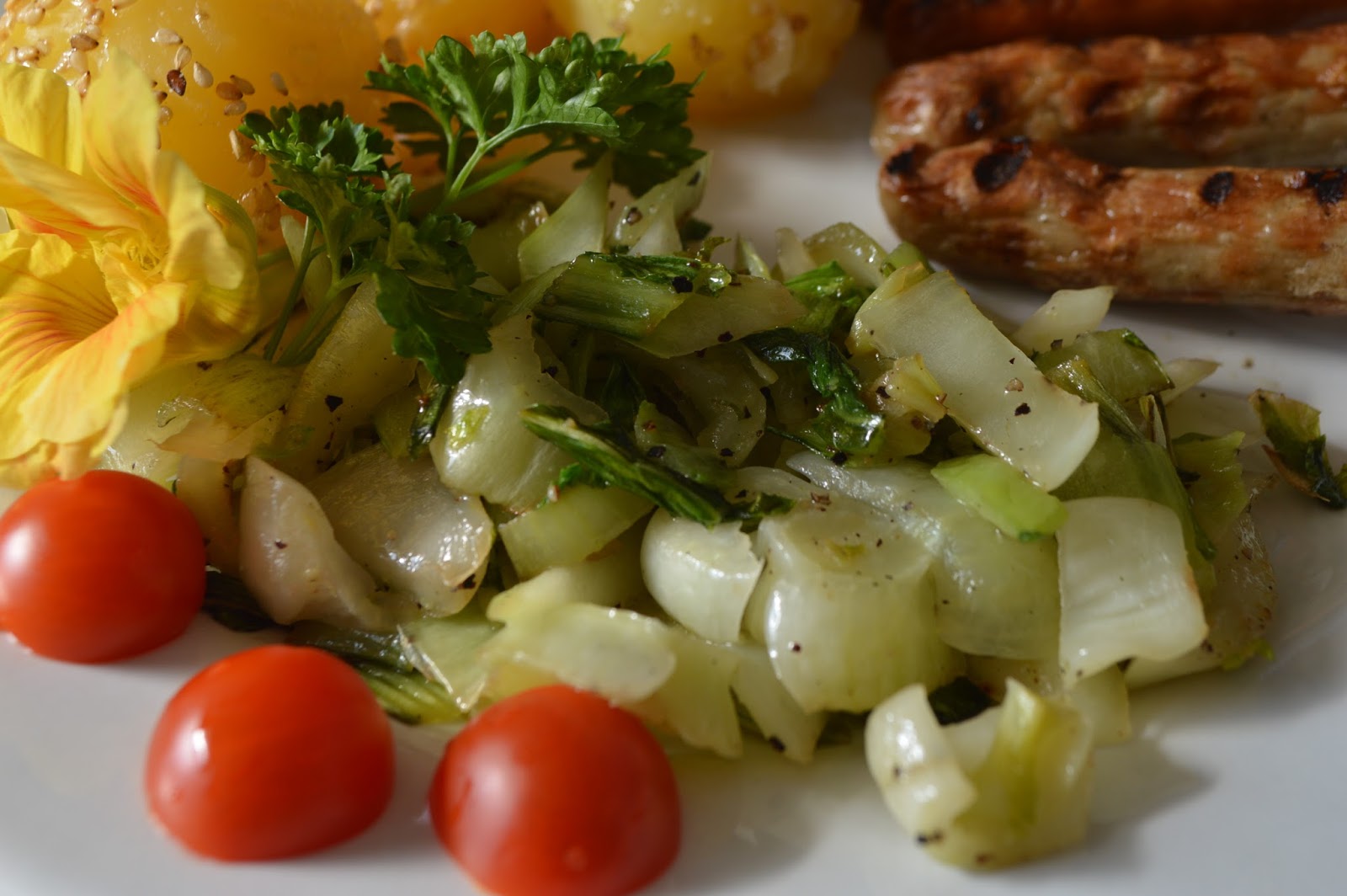 bunter-kochloeffel: Pak choi, chinesischer Senfkohl