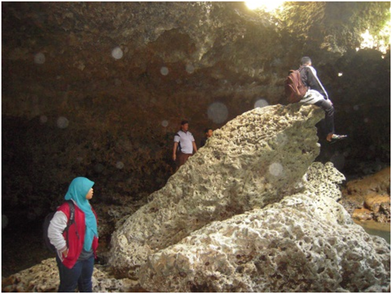 SMA NEGERI 1 SUTOJAYAN