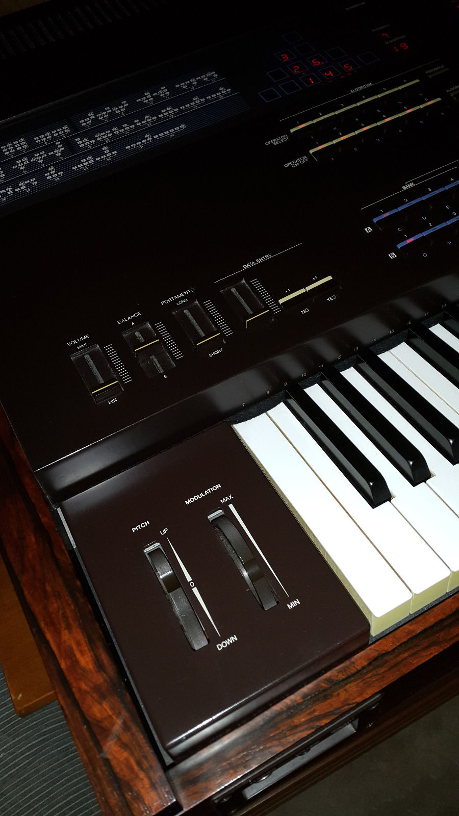 MATRIXSYNTH: YAMAHA DX1 FM Synthesizer with Original Hardcover Owners ...