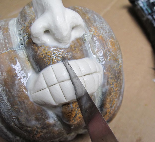 Sarah Ogren : A Paper Clay Pumpkin Face Tutorial