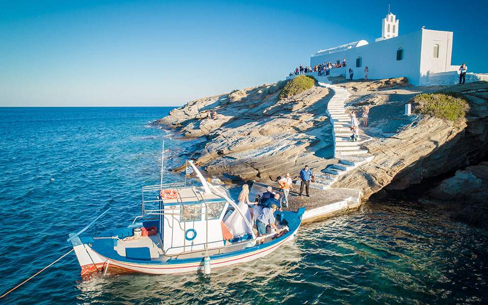 Το success story της Χρυσοπηγής ~ ΣΕΡΙΦΟΣ
