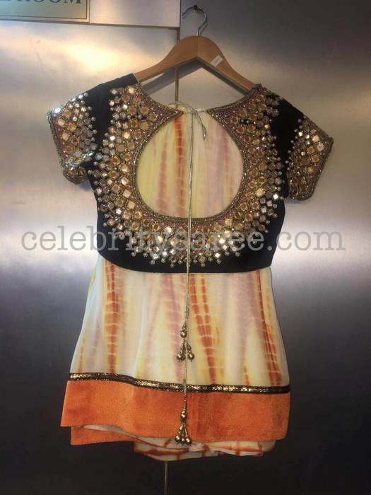 Mirror work Blouses with Simple Saris - Saree Blouse Patterns