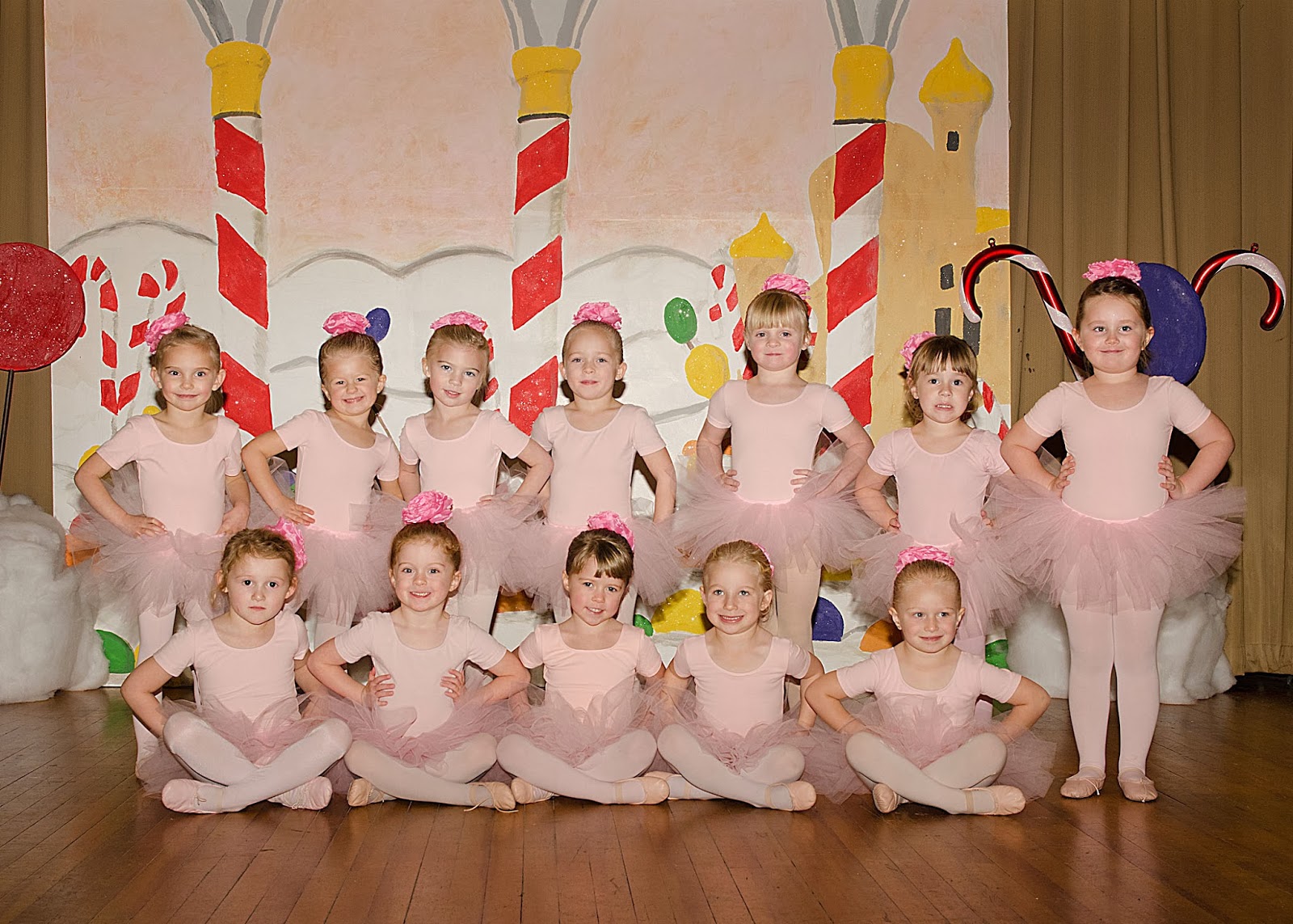 Steens Mountain Ballet: Nutcracker class photos. So sweet.