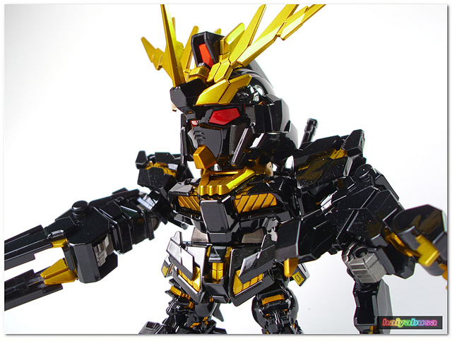 SD Gundam Banshee chrome painted build