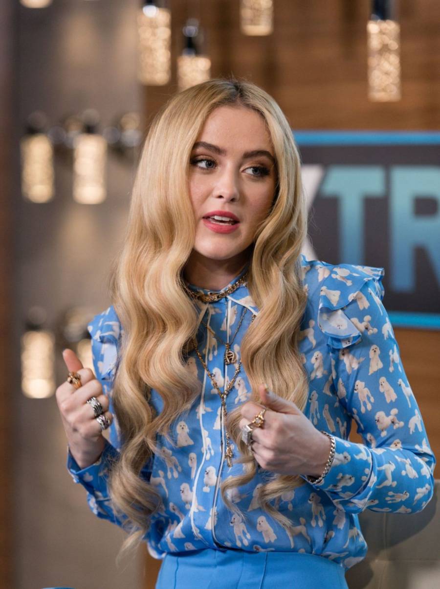 Hollywood Model Kathryn Newton At Extra Studios