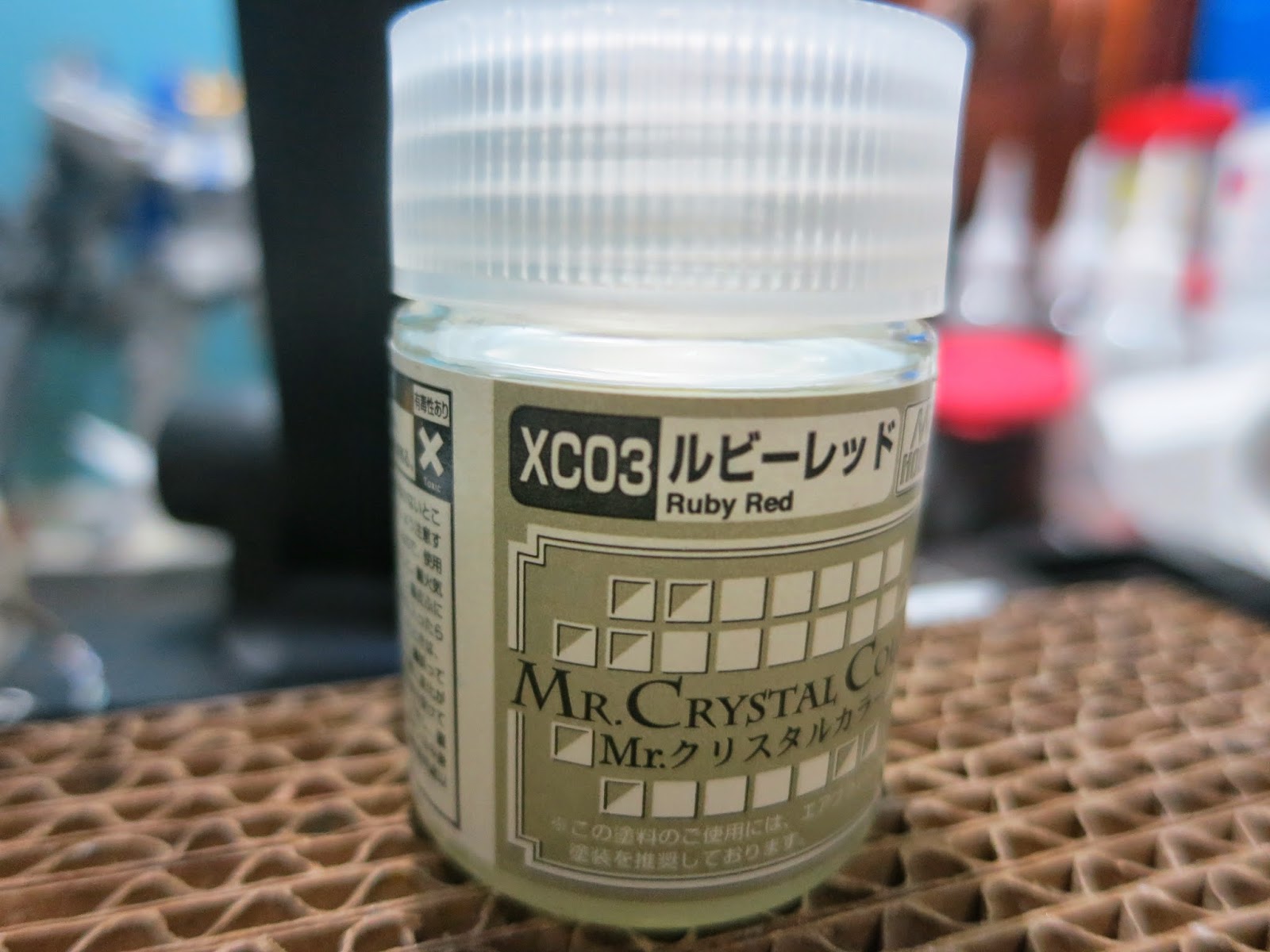 S S G U N P L A: product review: GSI Creos Mr.Crystal Color [Ruby Red]
