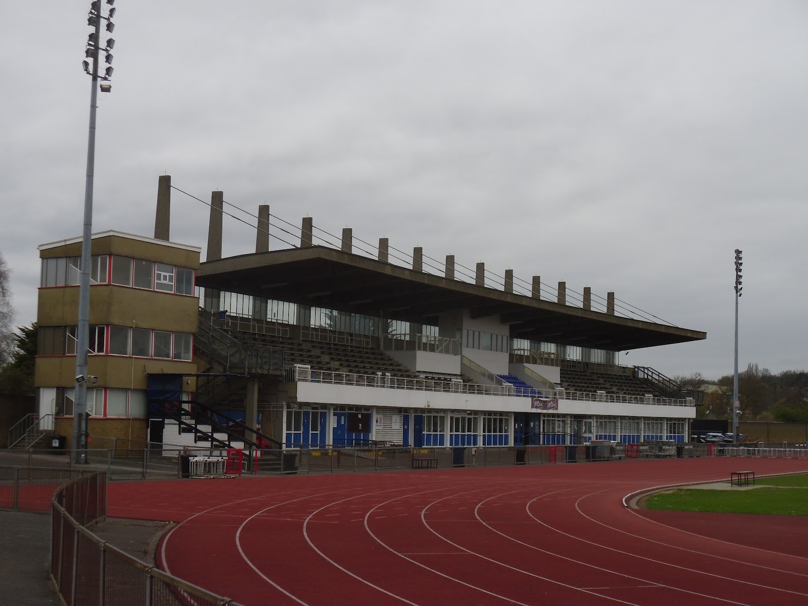 The Cold End: KENTISH TOWN SAY GOODBYE TO THE COPTHALL