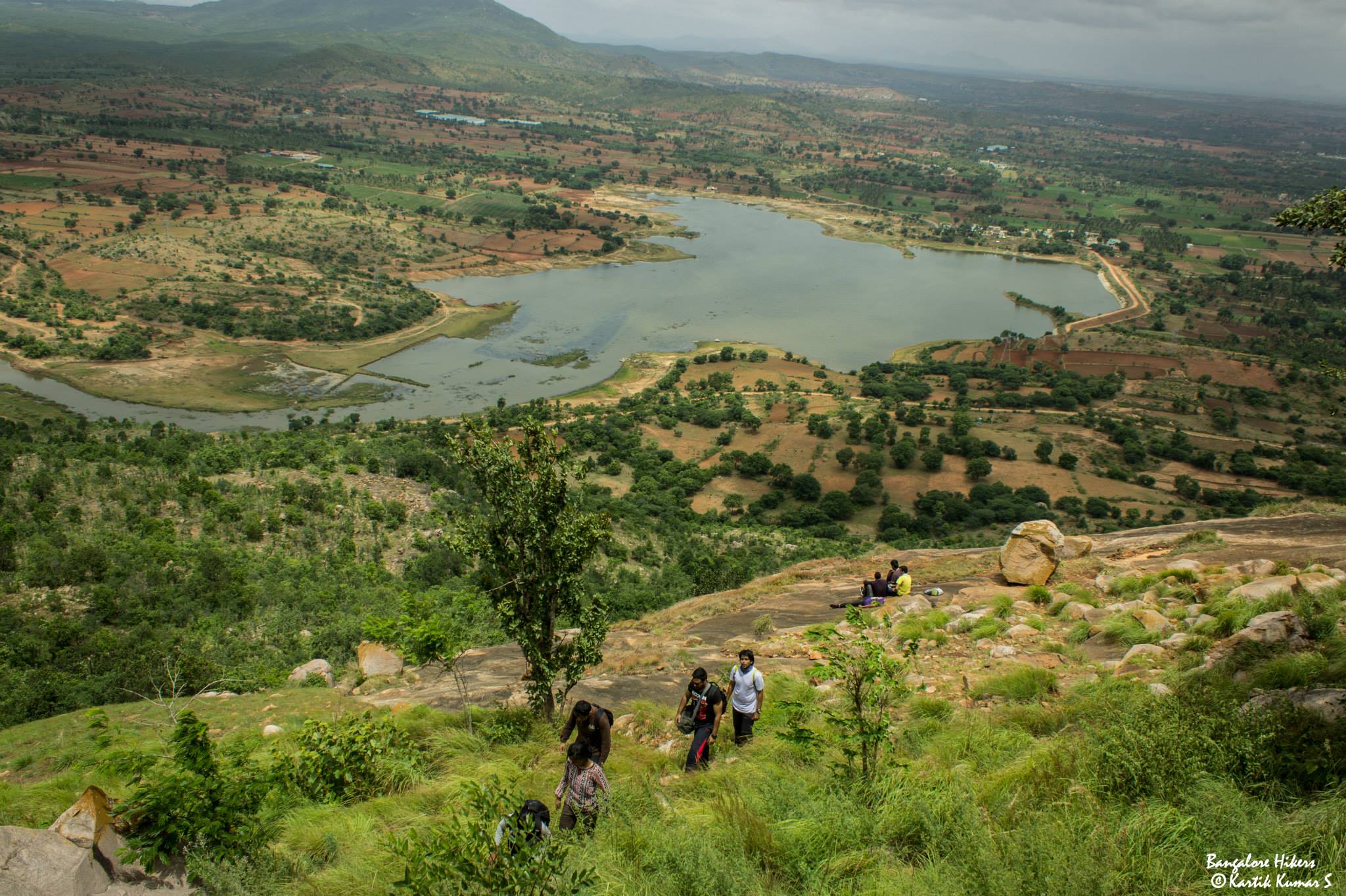 Makalidurga Trek in Cloudy Weather and Cool Breeze | Bangalore Hikers