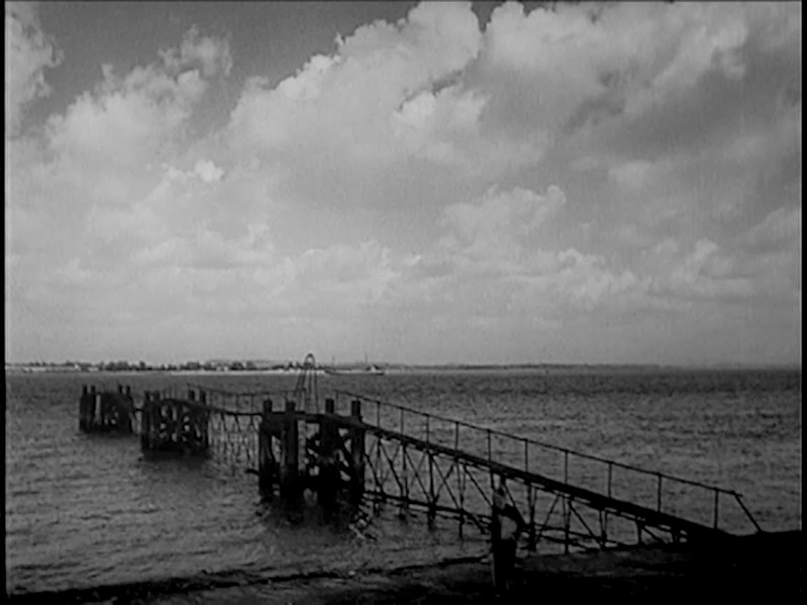 Happyotter: THE LONG MEMORY (1953)