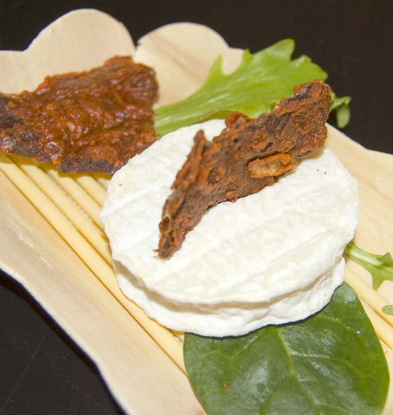 un demi siècle de recettes: Kilichi au chèvre.