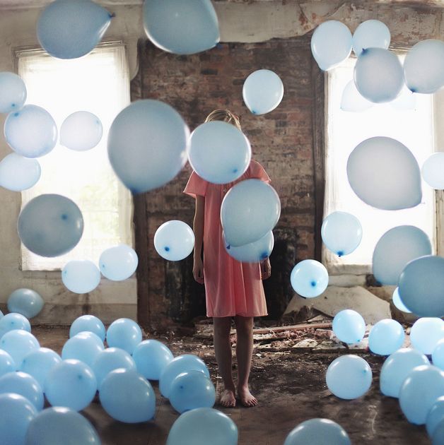 little black blog: Balloon mania.