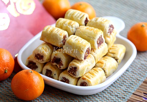 My Kitchen Snippets: Date Rolls