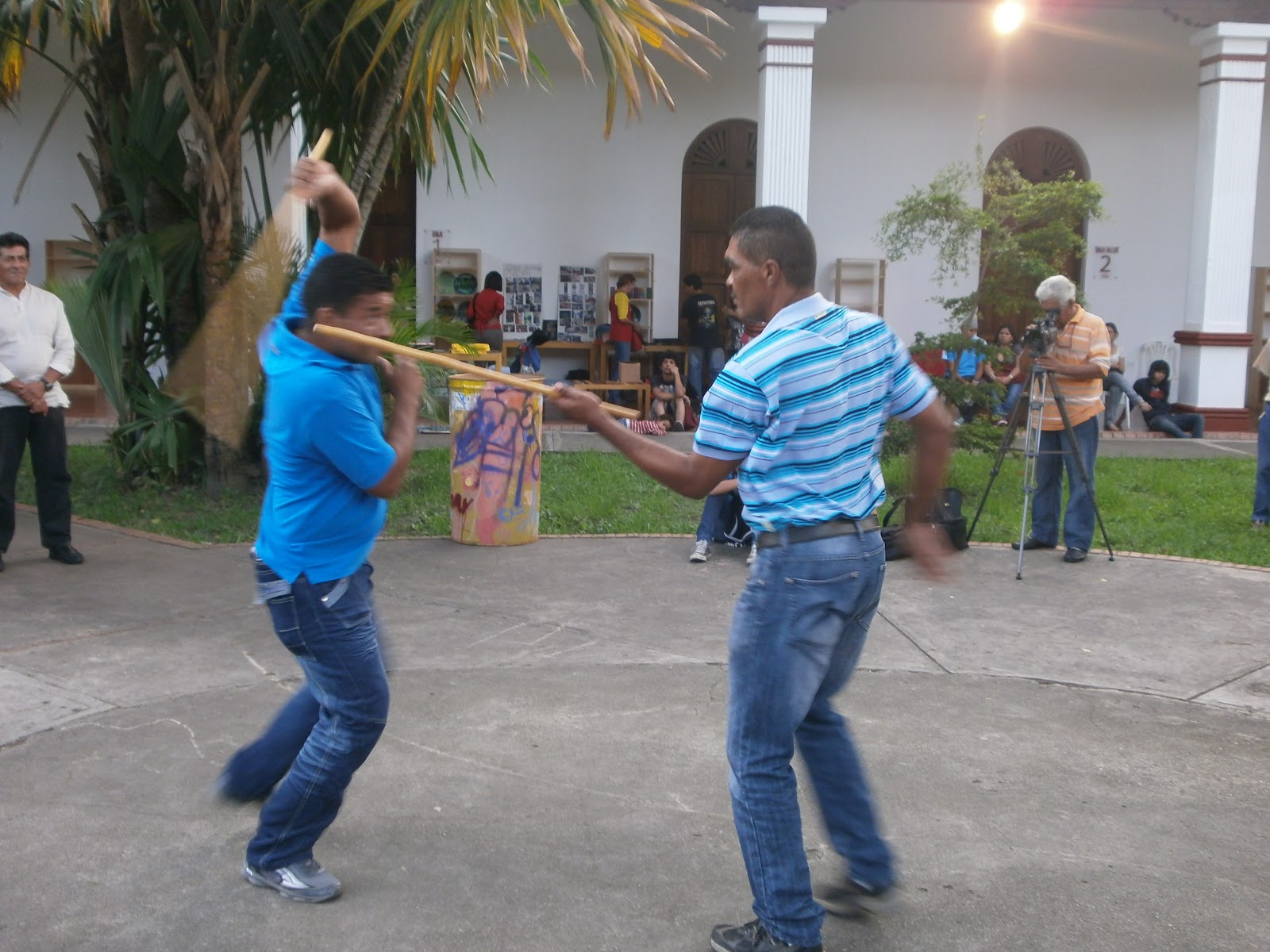 JUEGO DE GARROTE VENEZOLANO. Método de defensa personal.: 07/23/12