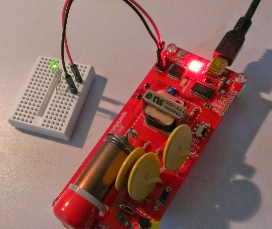 JG1VGX: SparkFun Geiger CounterのArduino化