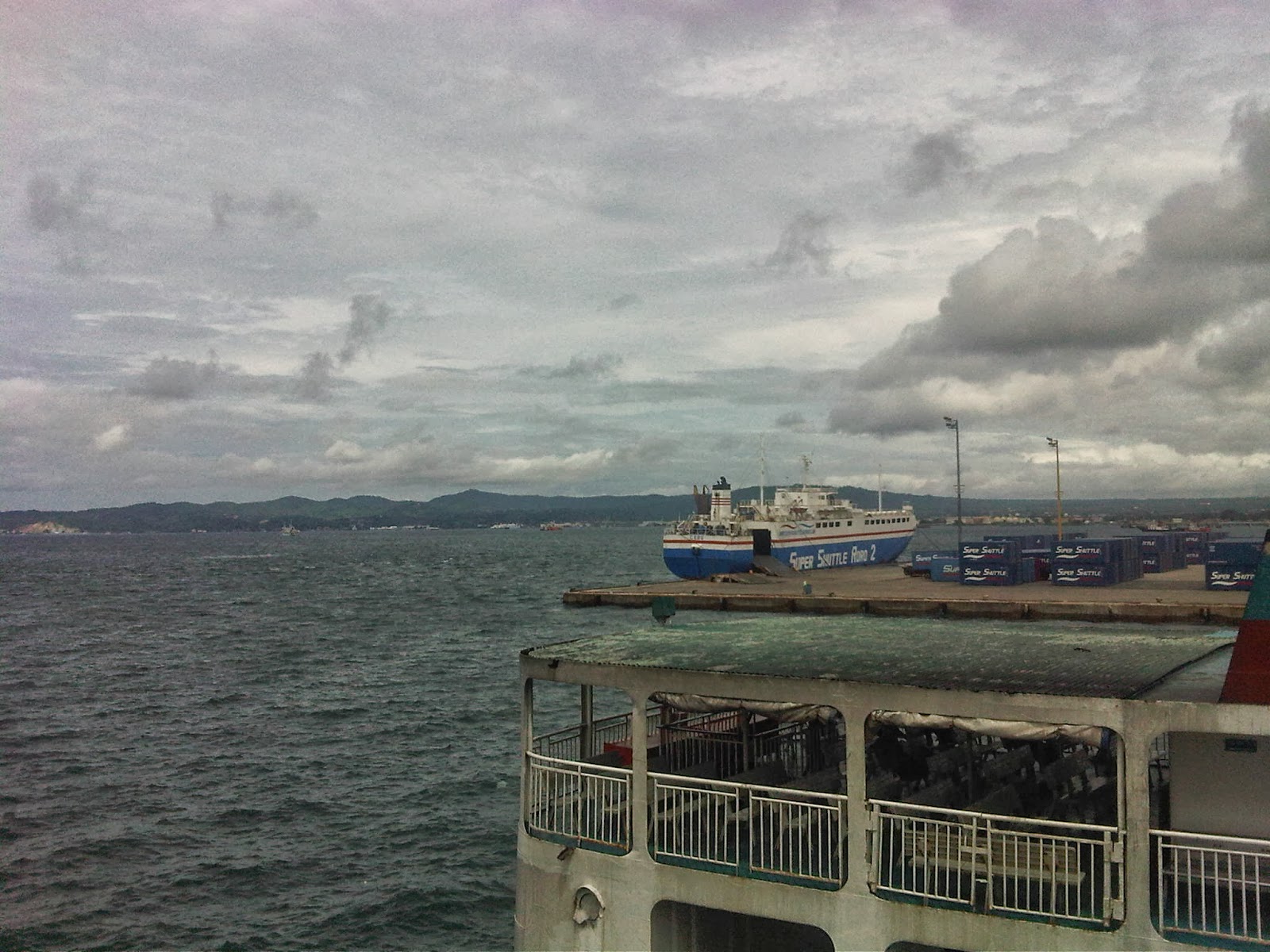 Regin's Realm: RORO ferry trip between Batangas and Calapan